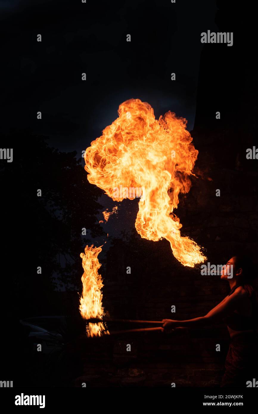 Flame breath hi-res stock photography and images - Alamy