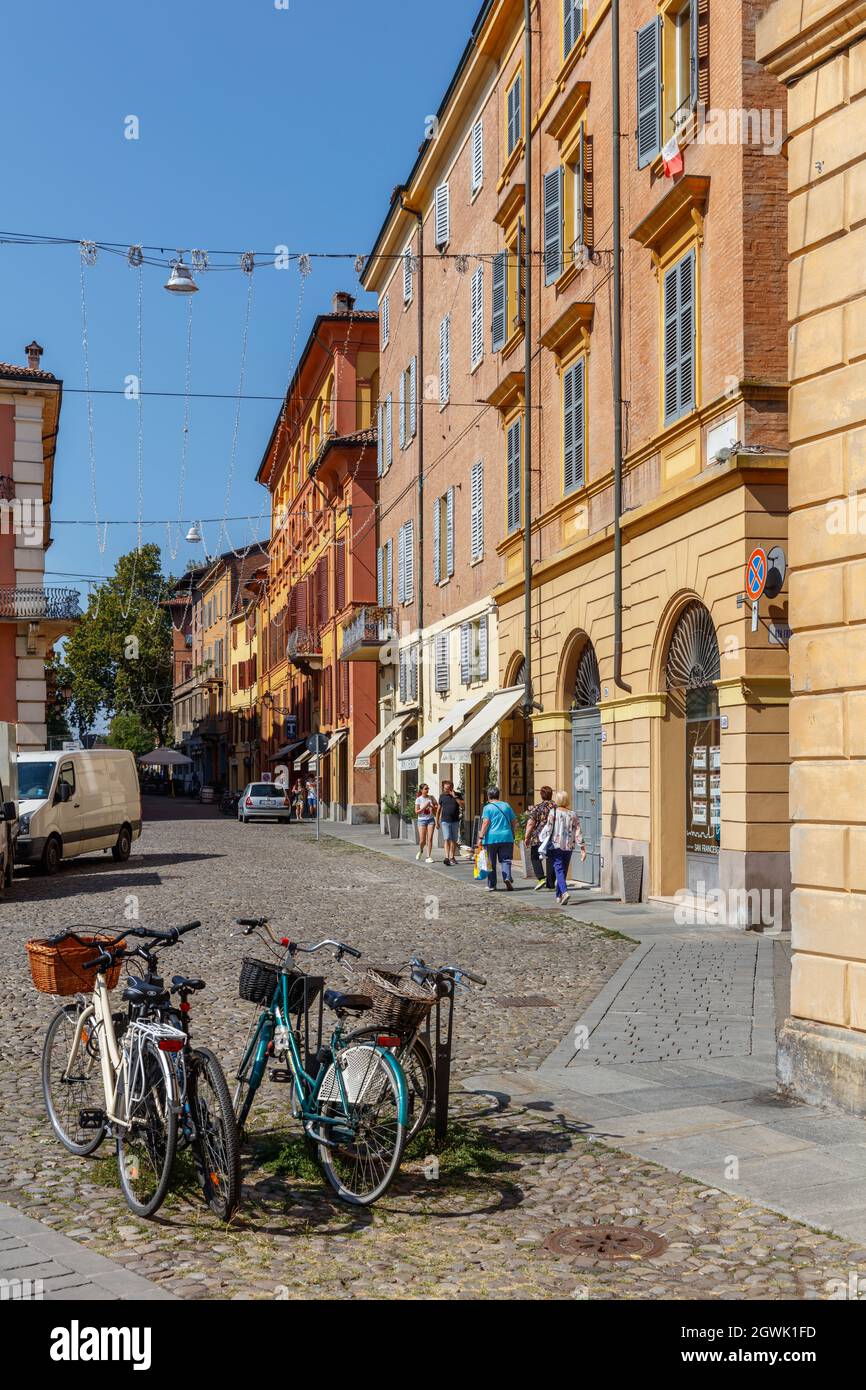 People walk street in modena hi-res stock photography and images - Alamy