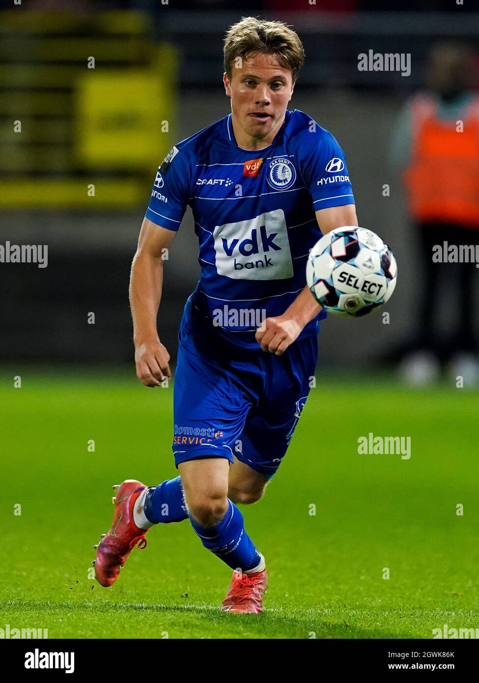 ANTWERP, BELGIUM - OCTOBER 3: Matisse Samoise of KAA Gent during the ...
