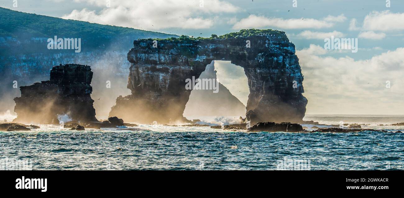Darwins arch galapagos hi-res stock photography and images - Alamy