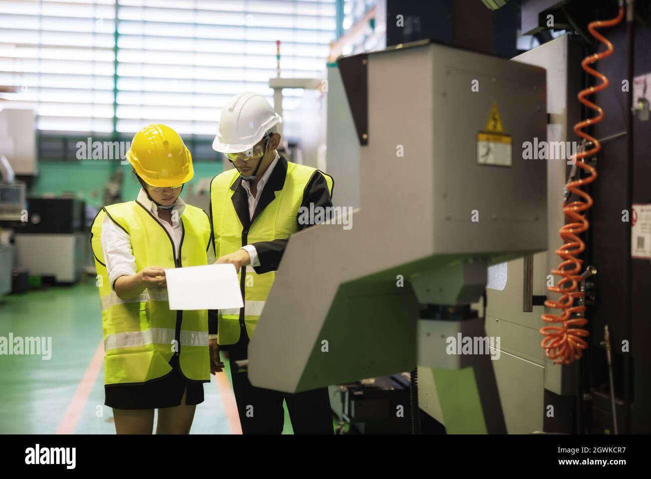 Health safety inspector factory hi-res stock photography and images - Alamy