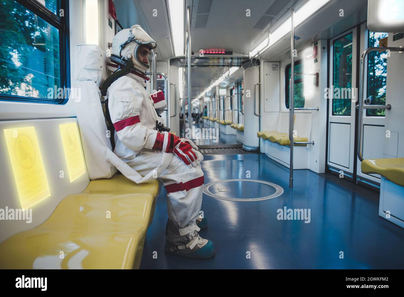 Astronaut moon sitting hi-res stock photography and images - Alamy