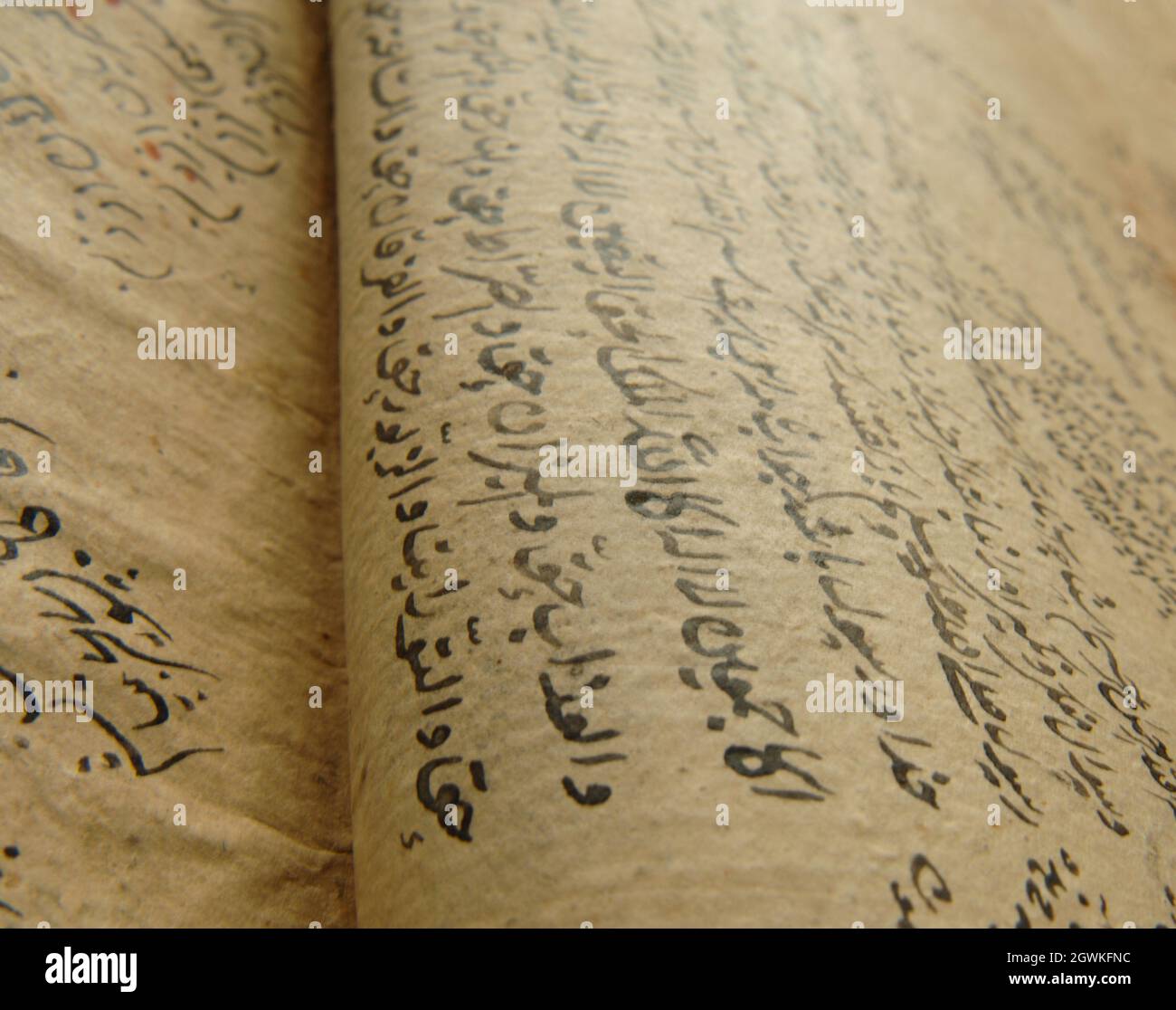 Ancient open book in arabic. Old arabic manuscripts and texts Stock ...