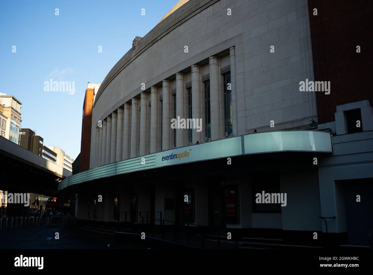 Hammersmith apollo theatre hi-res stock photography and images - Alamy