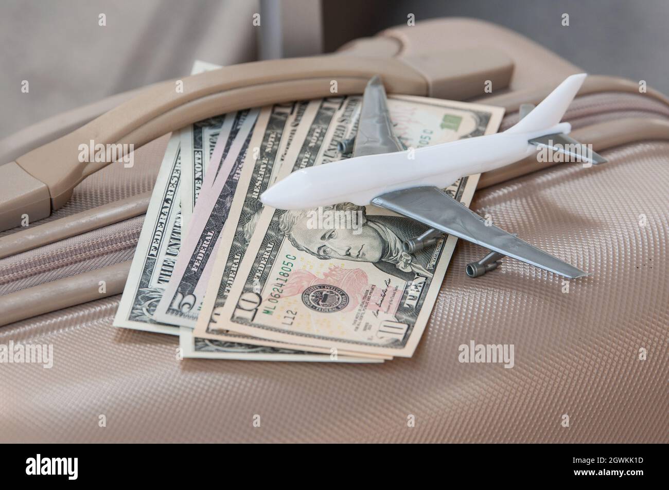Luxury luggage set hi-res stock photography and images - Alamy
