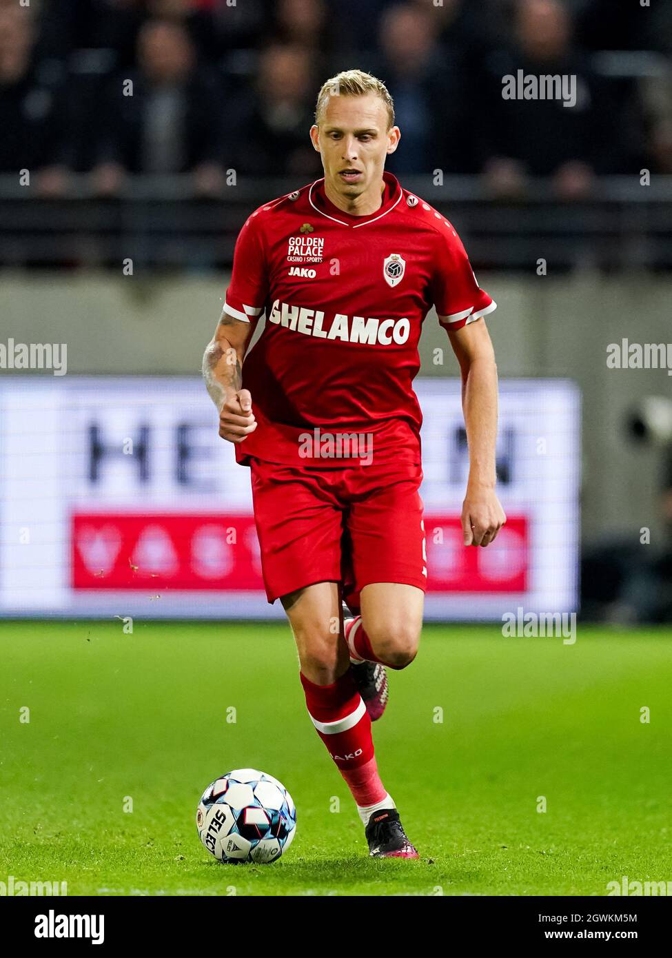 ANTWERP, BELGIUM - OCTOBER 3: Ritchie De Laet of Royal Antwerp FC ...