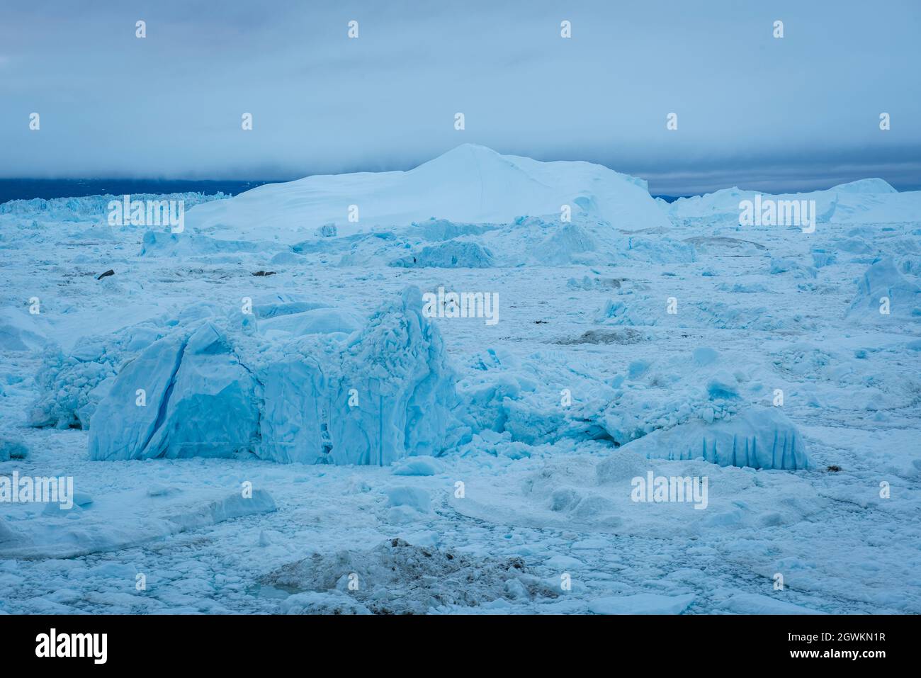 Water Flowing Through Rocks Stock Photo - Alamy
