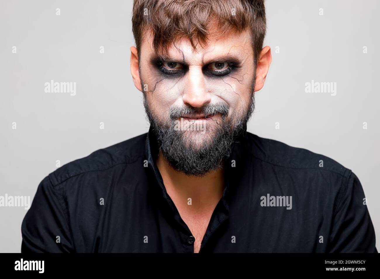Halloween pumpkin head menacing look hi-res stock photography and ...