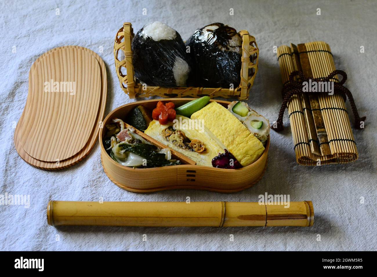 Japanese style bento lunch box hi-res stock photography and images - Alamy