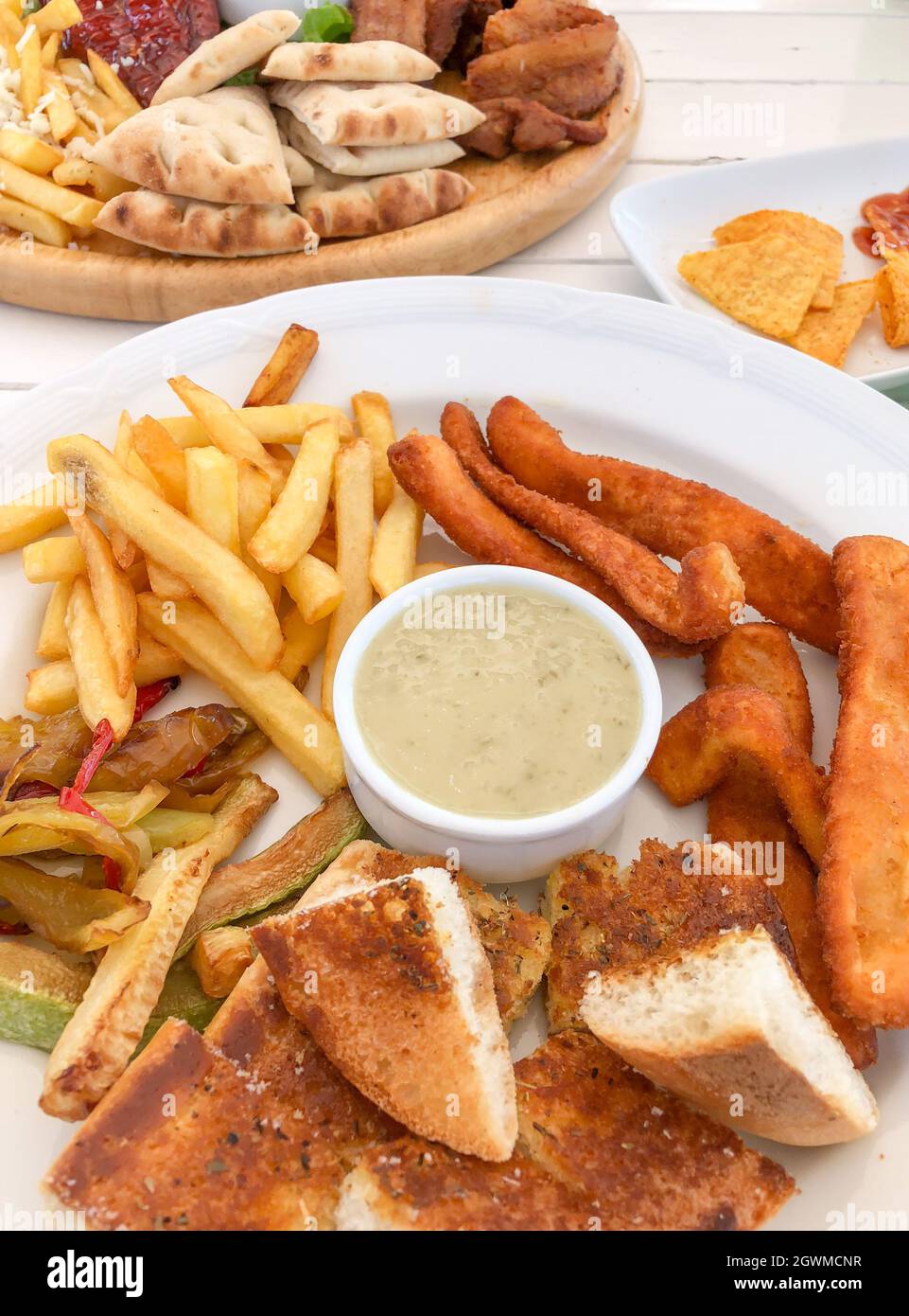 Mixed starter plate hi-res stock photography and images - Alamy