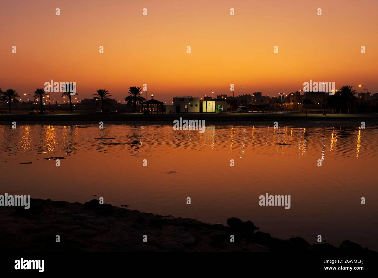 Kingdom of bahrain skyscraper hi-res stock photography and images - Alamy