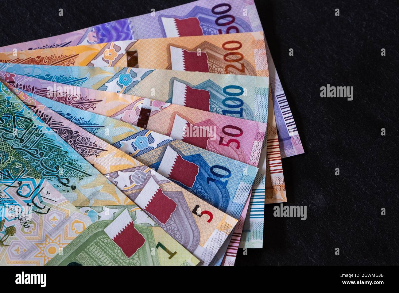500 riyal qatari hi-res stock photography and images - Alamy