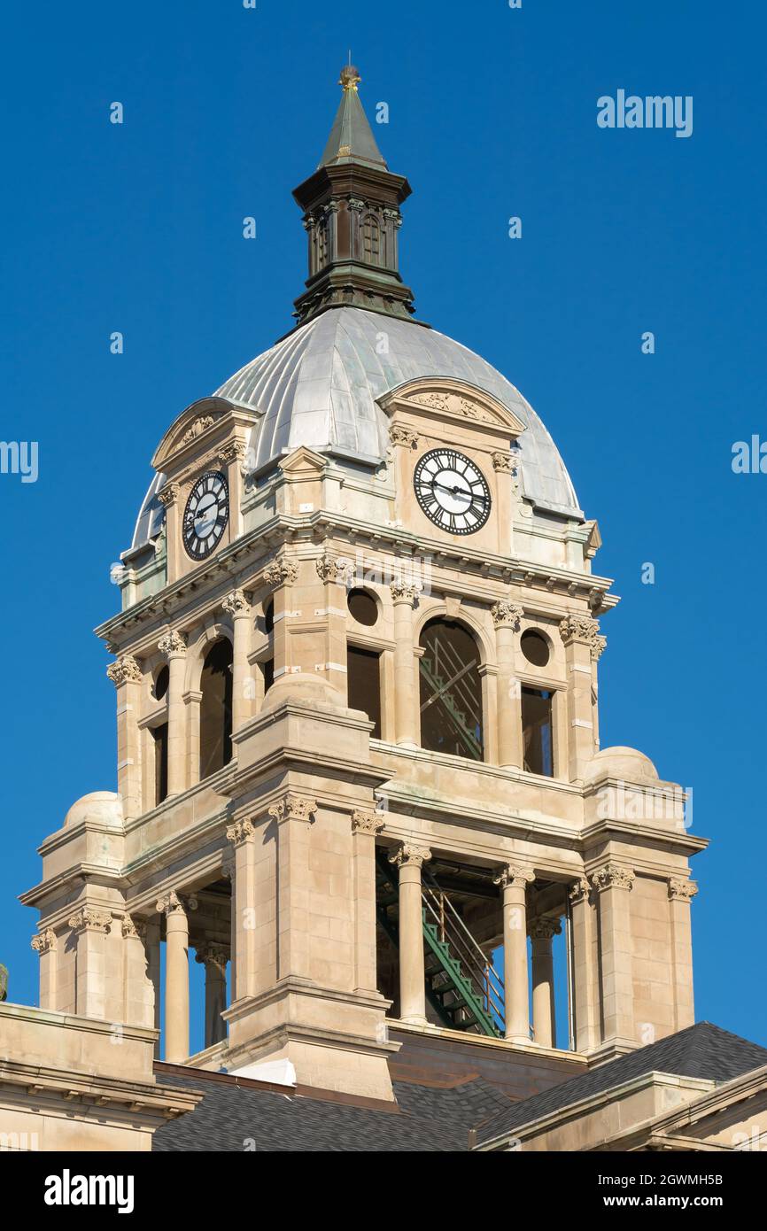 Old courthouse on a beautiful Summer day. Eureka, Illinois, USA Stock ...