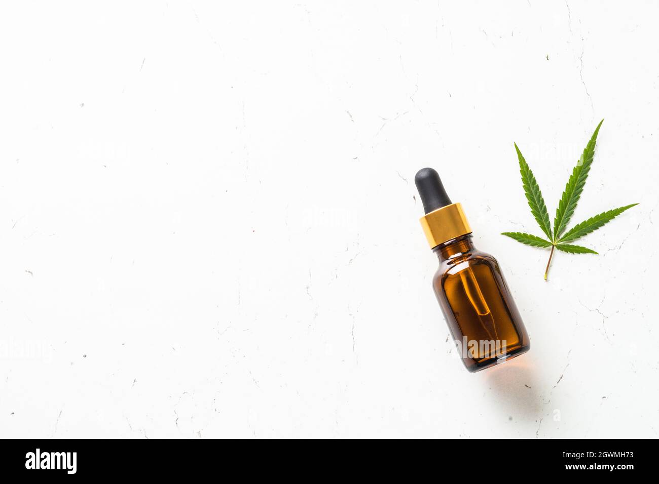 Bottle cannabis oil leaf Cut Out Stock Images & Pictures - Alamy