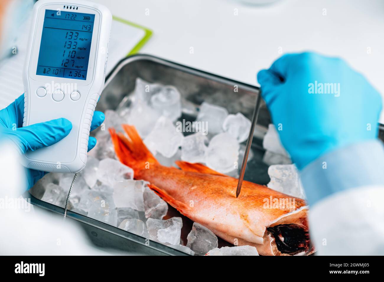 Quality control inspection hi-res stock photography and images - Alamy