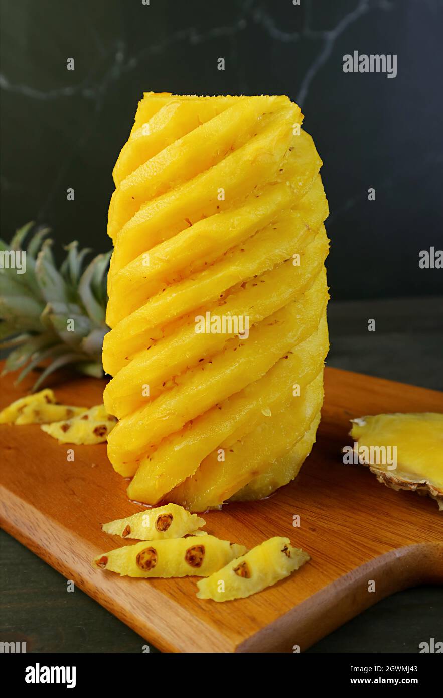 Spiral Cut Pineapple