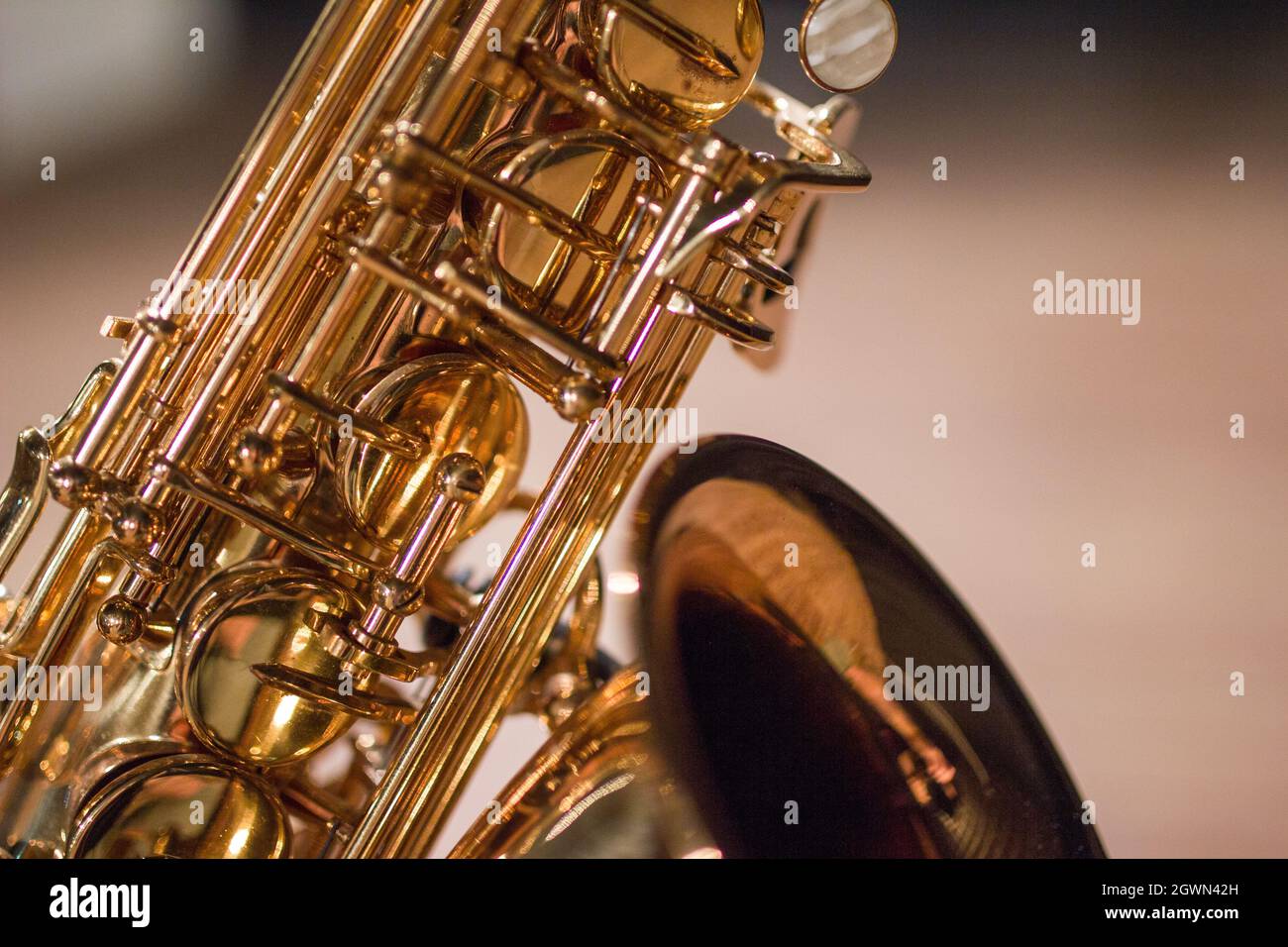 Tuba saxophone hi-res stock photography and images - Alamy