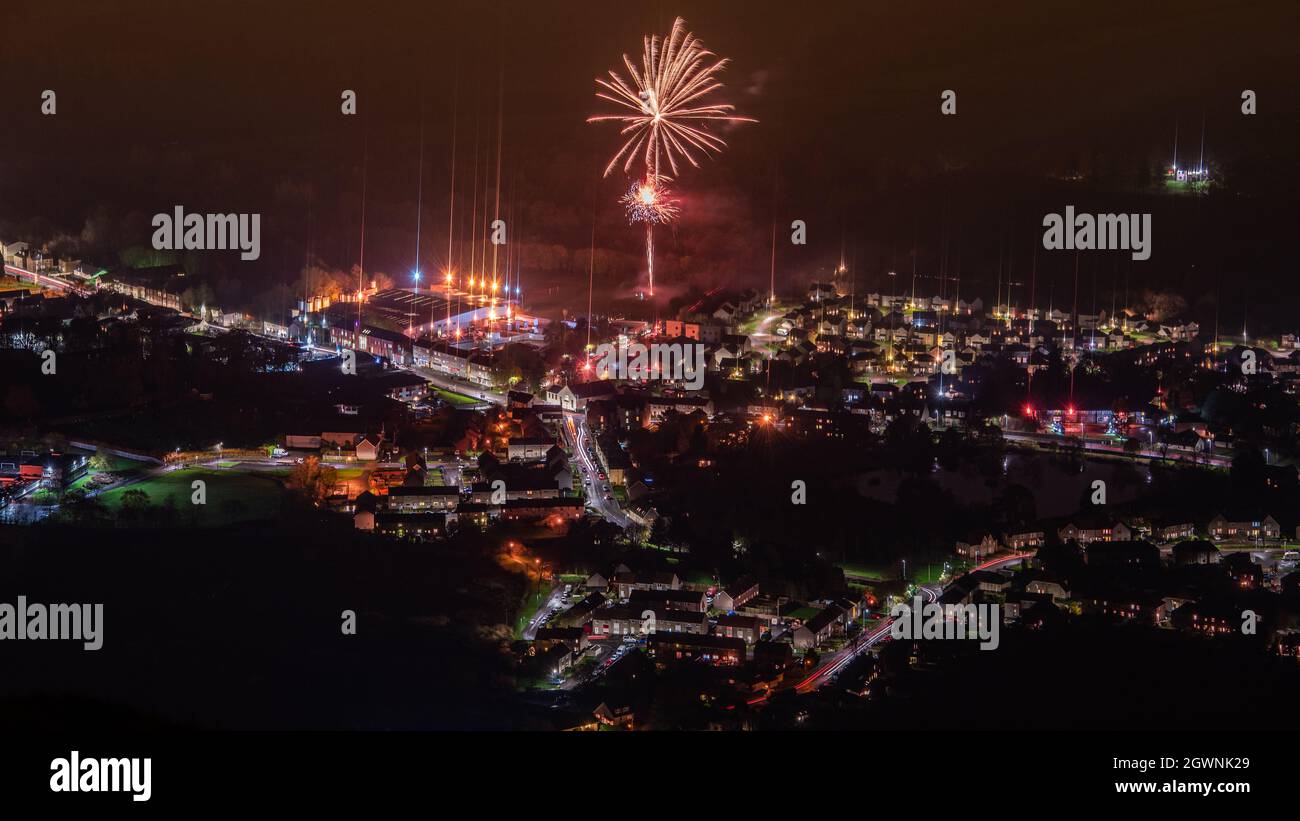 Village bonfire and firework display hi-res stock photography and ...