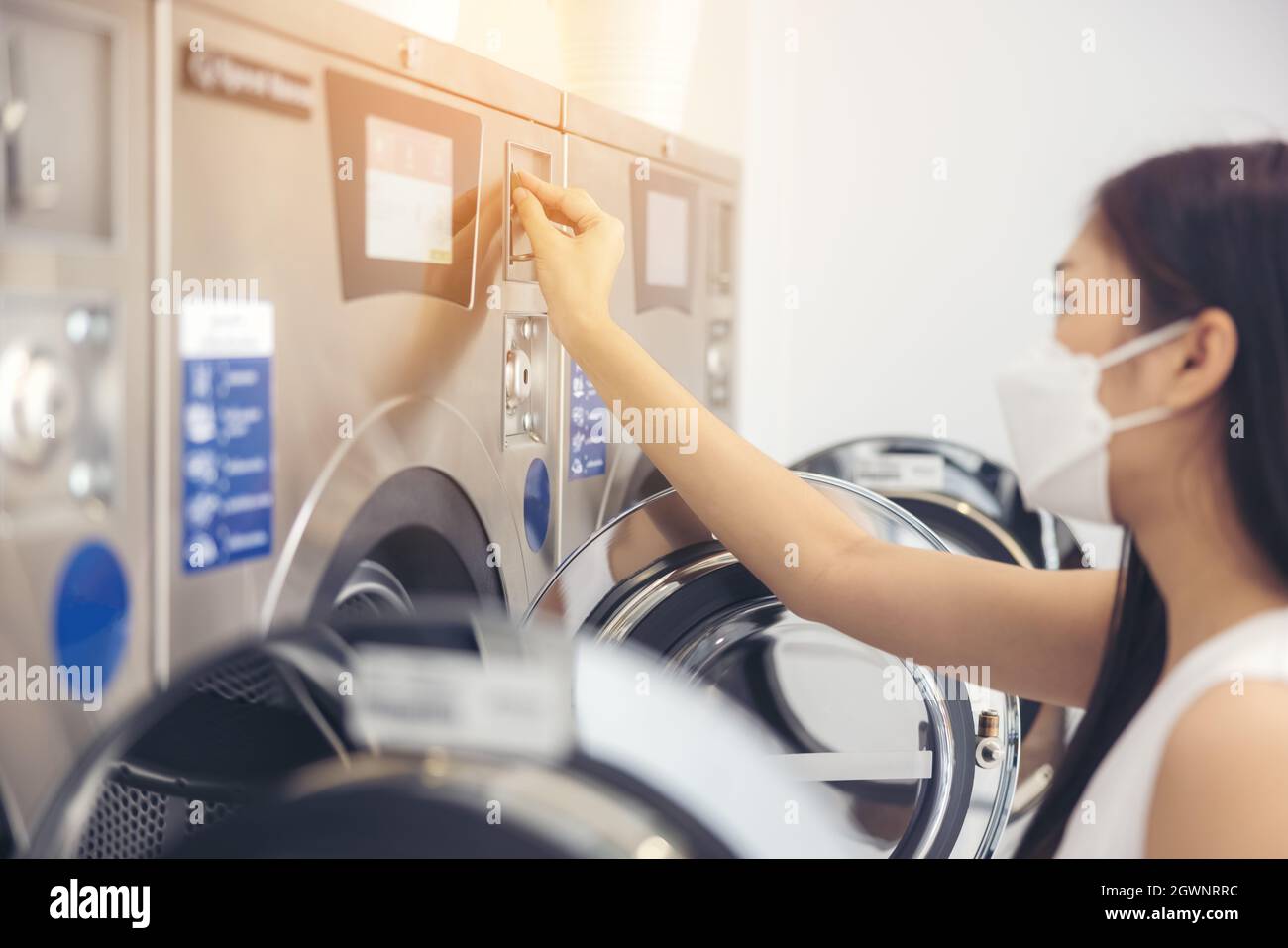 Automated housework hi-res stock photography and images - Alamy