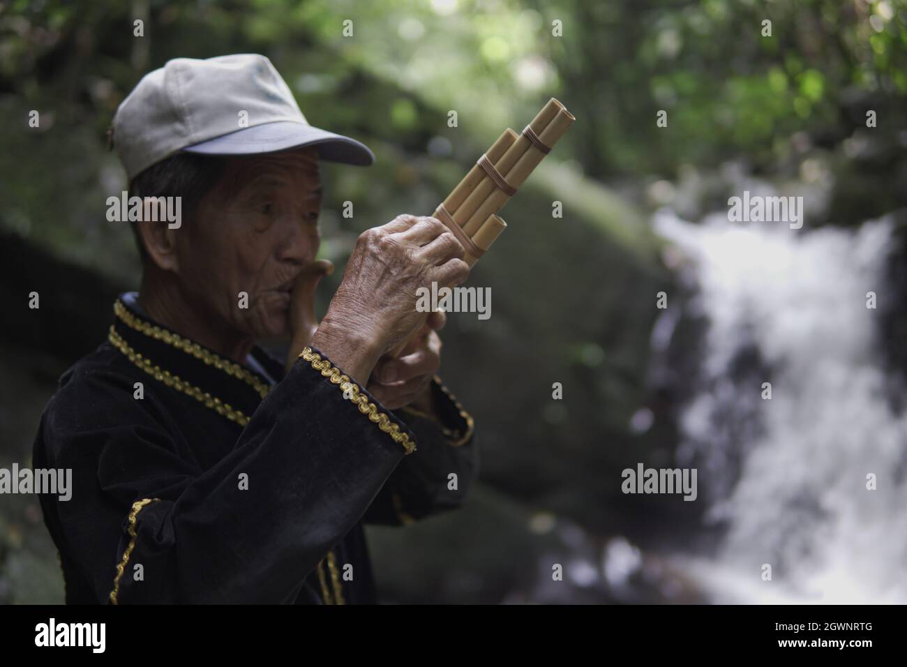 Dusun Culture High Resolution Stock Photography and Images - Alamy