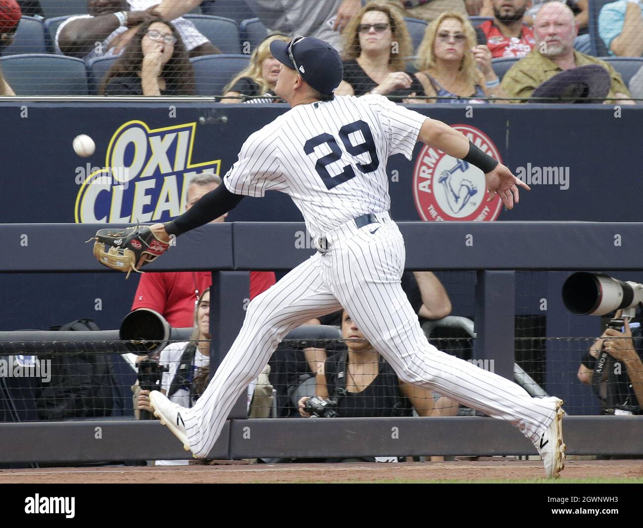 Bronx, United States. 03rd Oct, 2021. New York Yankees Gio Urshela ...