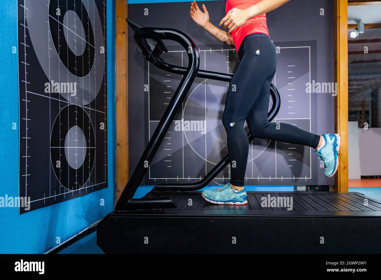Running biomechanics hi-res stock photography and images - Alamy