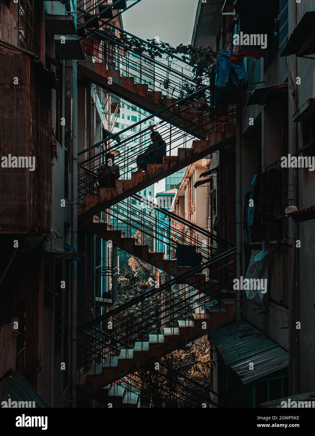 Skyfall building hi-res stock photography and images - Alamy