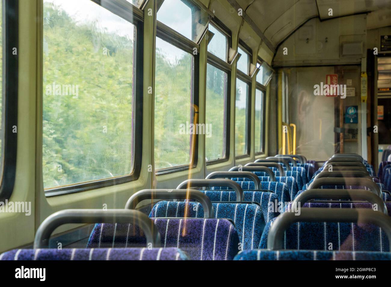 British passenger train interior hi-res stock photography and images ...