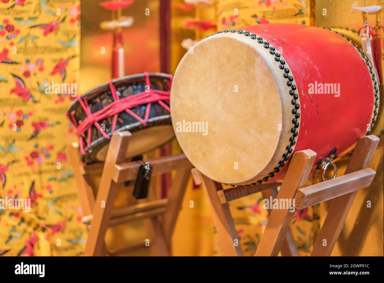 Japanese percussion instruments hi-res stock photography and images - Alamy