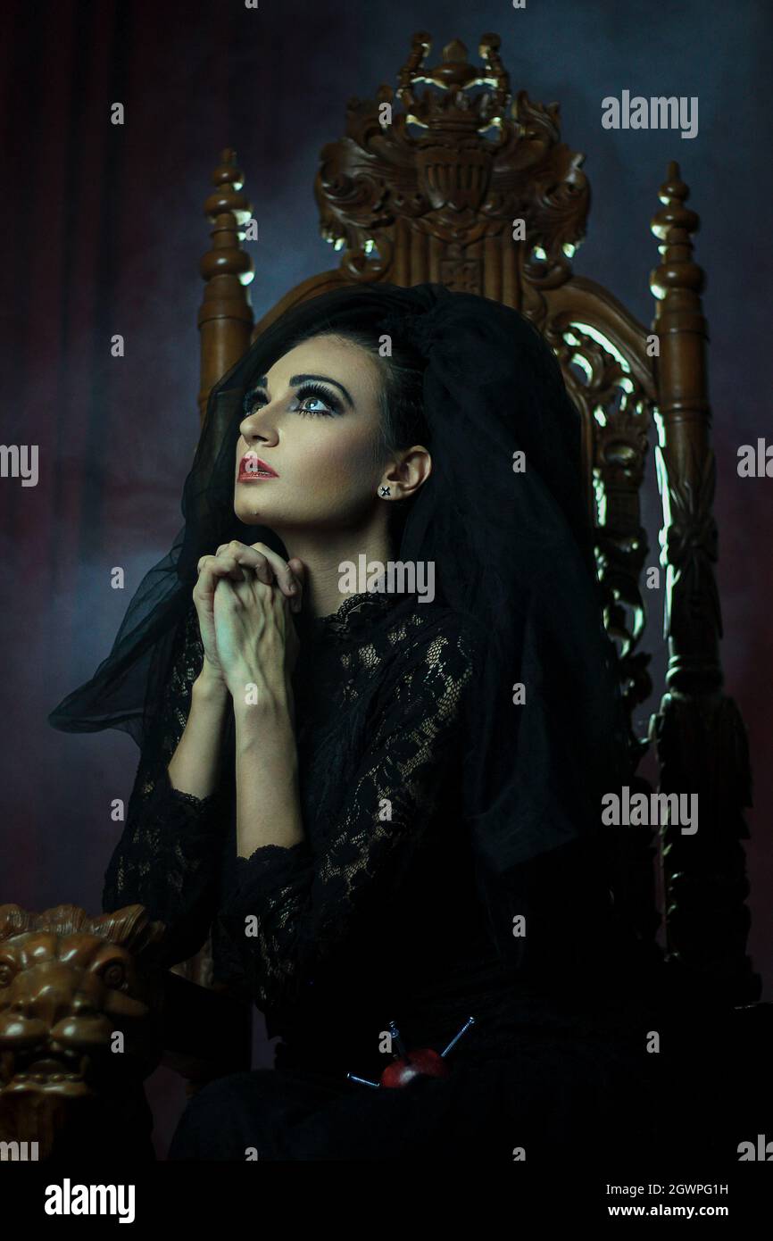 Dress code temple hi-res stock photography and images - Alamy