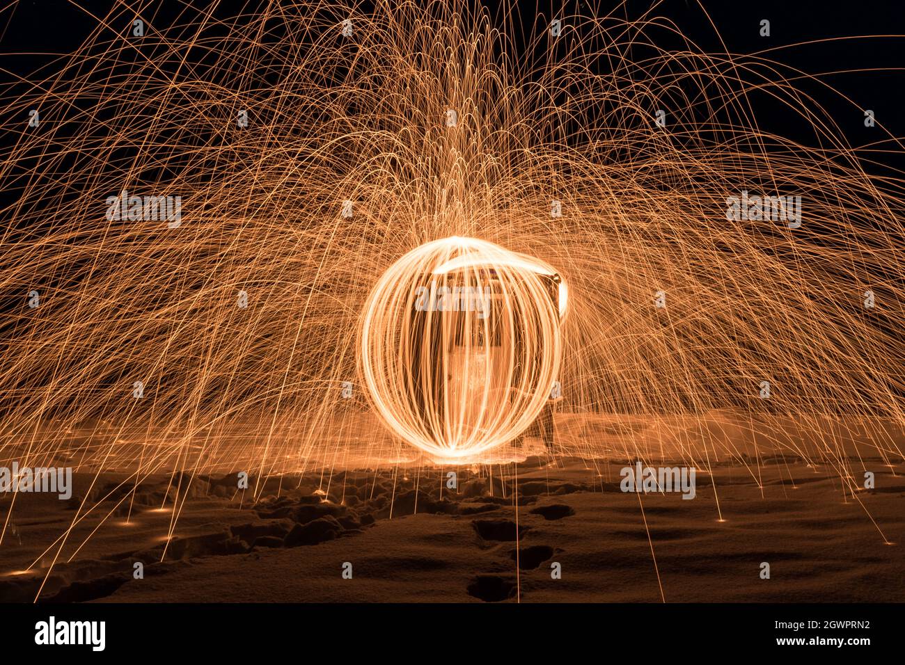 Burning wire wool photography hi-res stock photography and images - Alamy