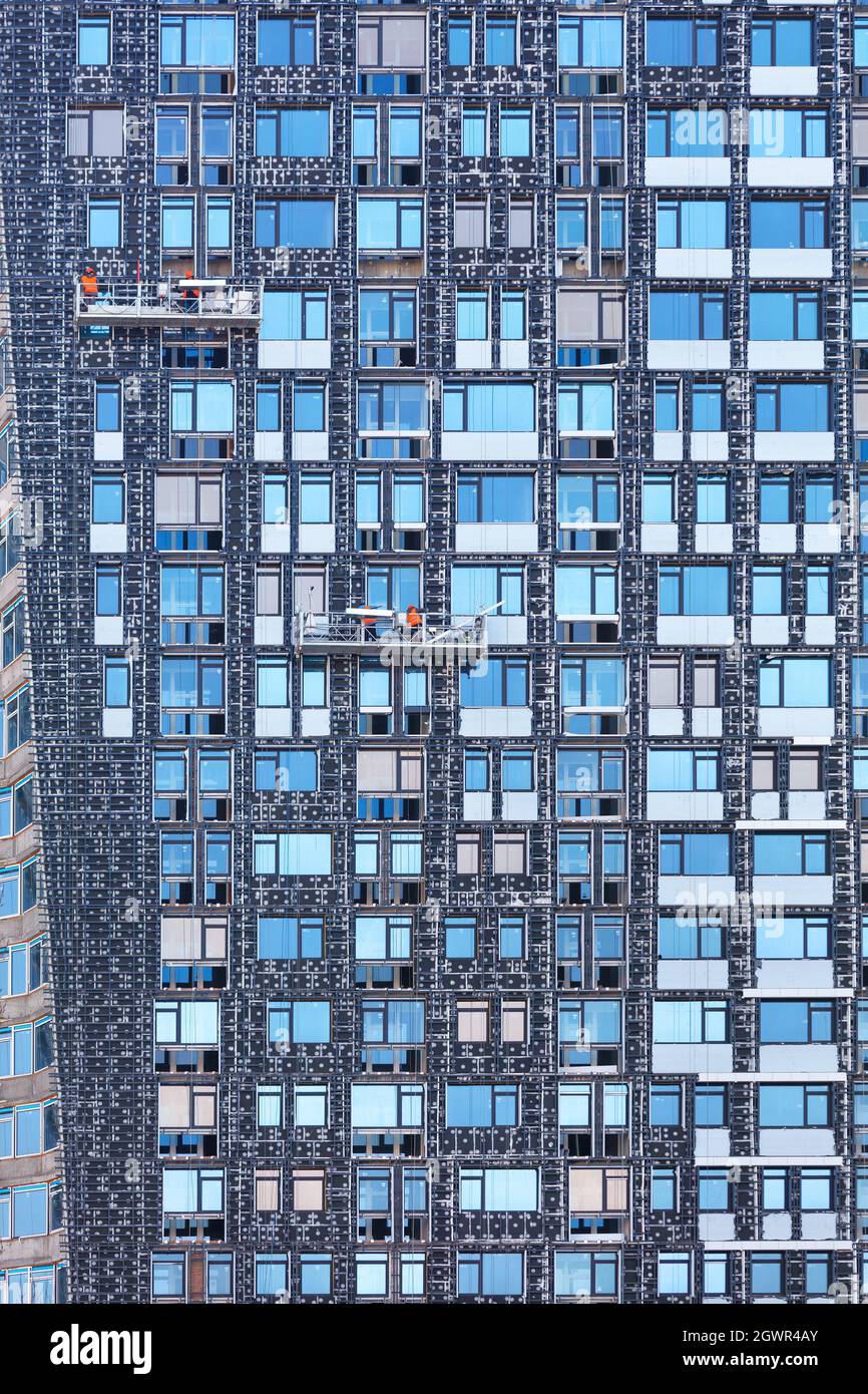 Construction cradles hi-res stock photography and images - Alamy