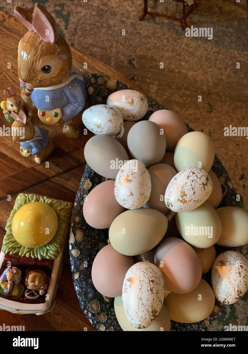 Pascha egg hi-res stock photography and images - Alamy