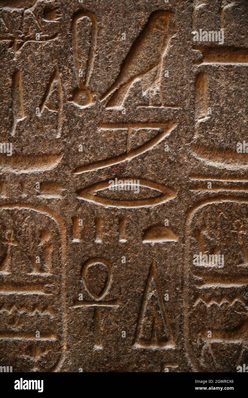 Old stone wall egypt pyramid hi-res stock photography and images - Alamy