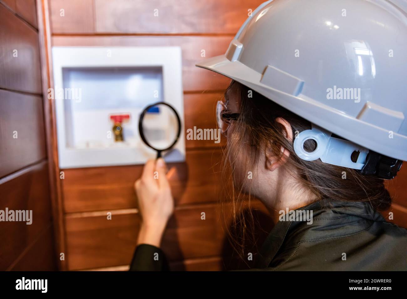 Looking through tube, industry hi-res stock photography and images - Alamy