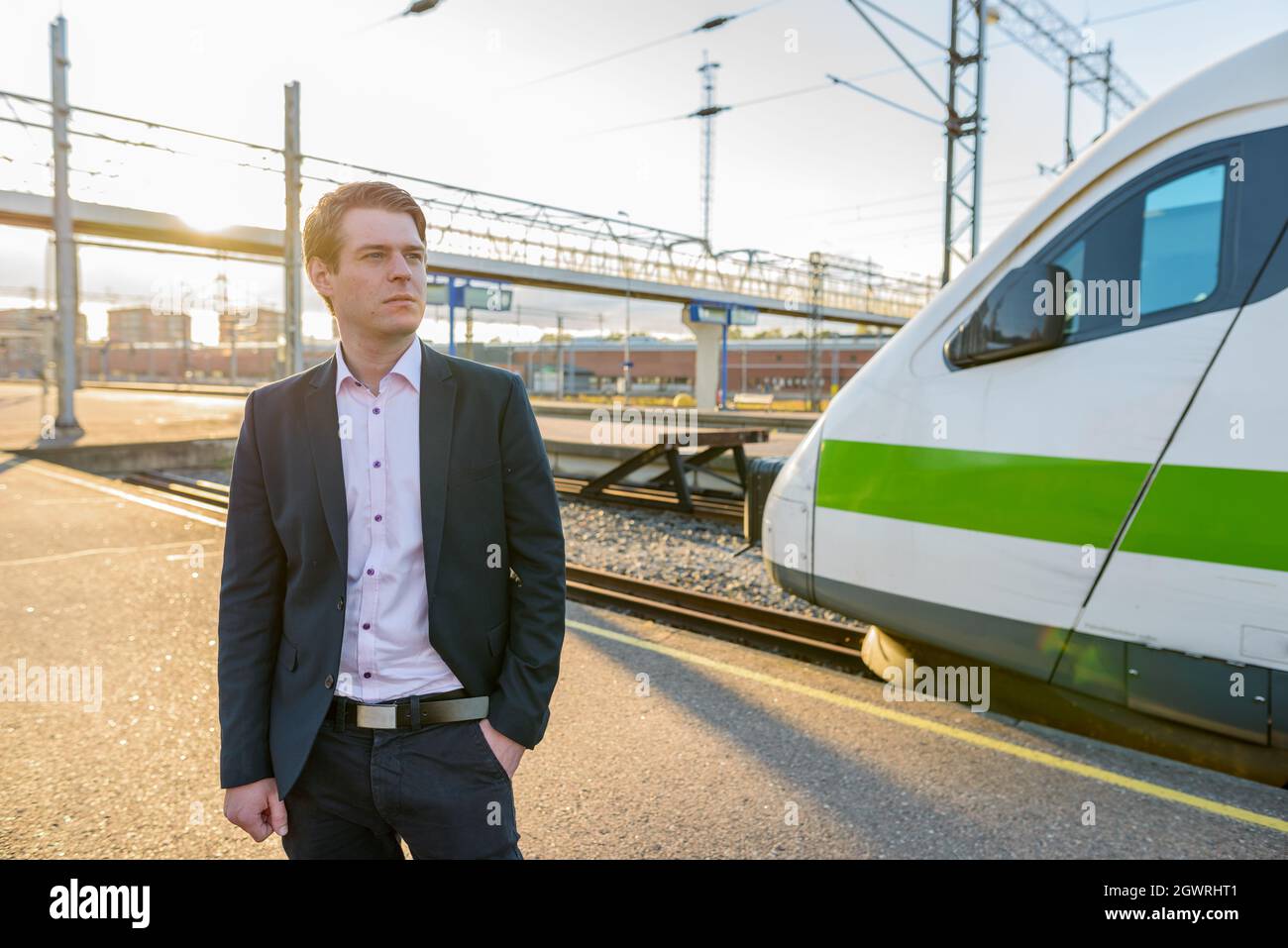 High speed rail business finance hi-res stock photography and images ...