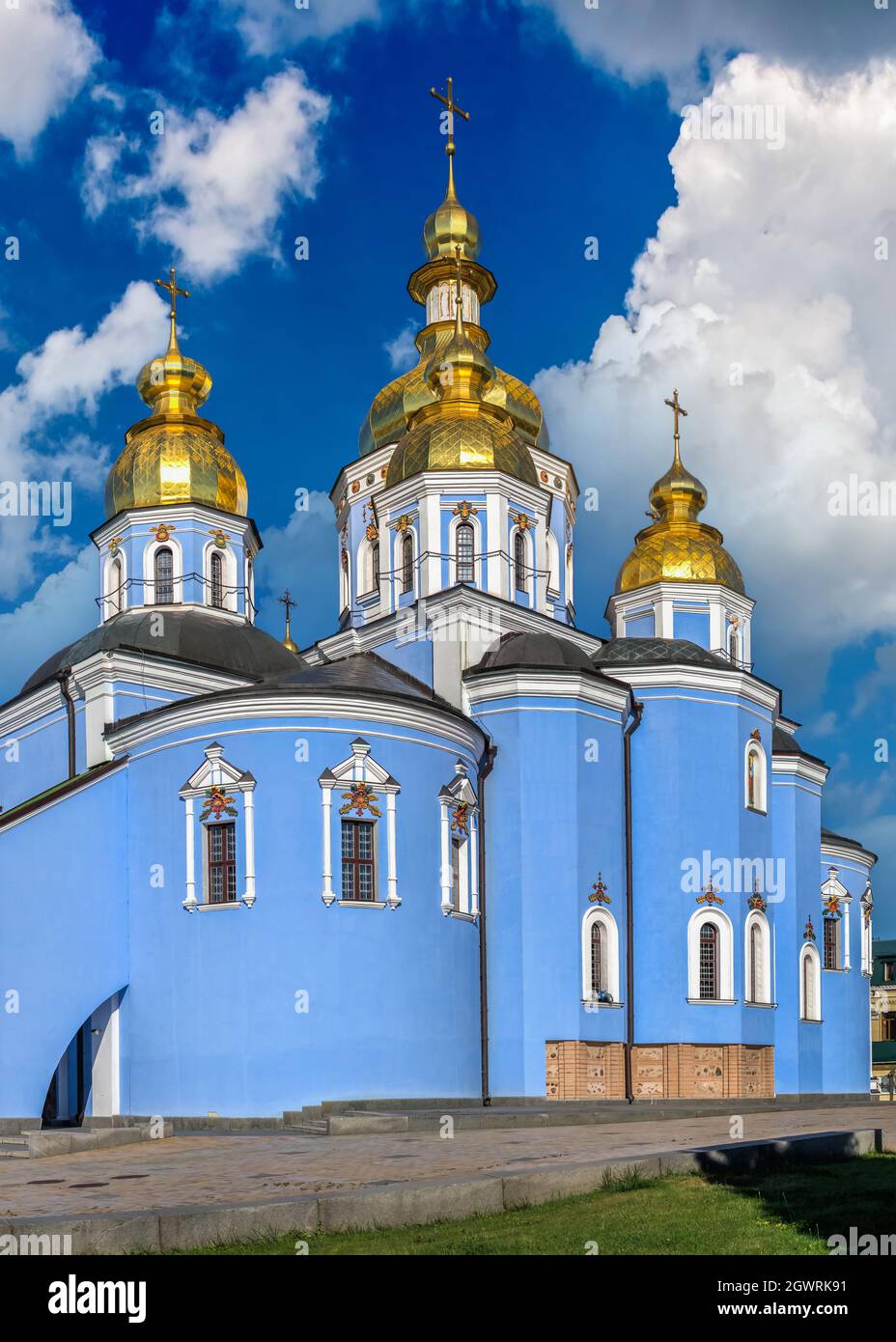 Archangel michael statue in kiev High Resolution Stock Photography and ...