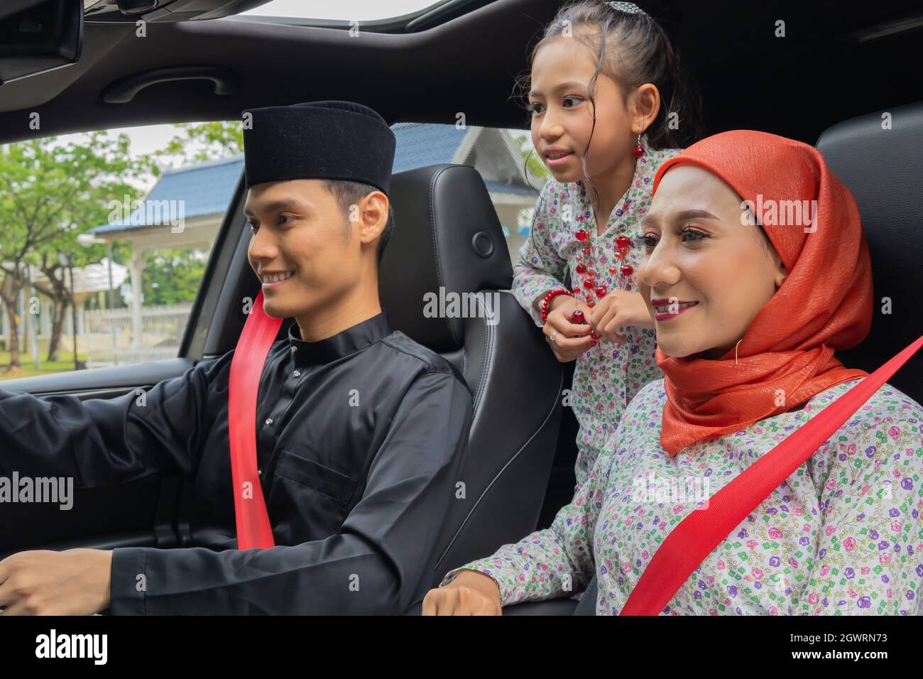 Malay family inside the car hi-res stock photography and images - Alamy