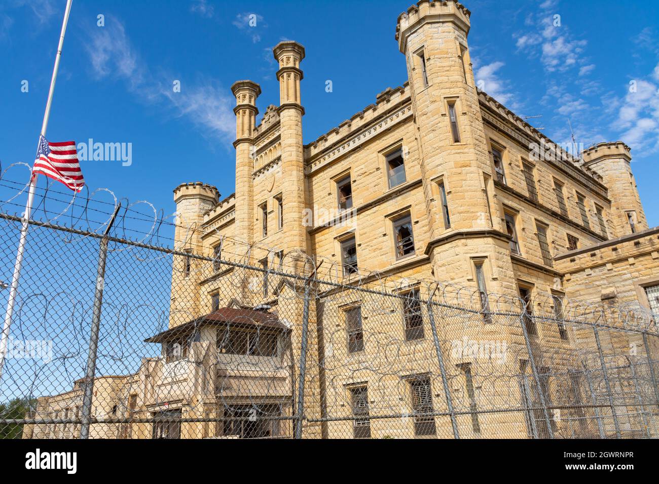 Exterior of old abandoned prison. Joliet, Illinois, USA Stock Photo - Alamy
