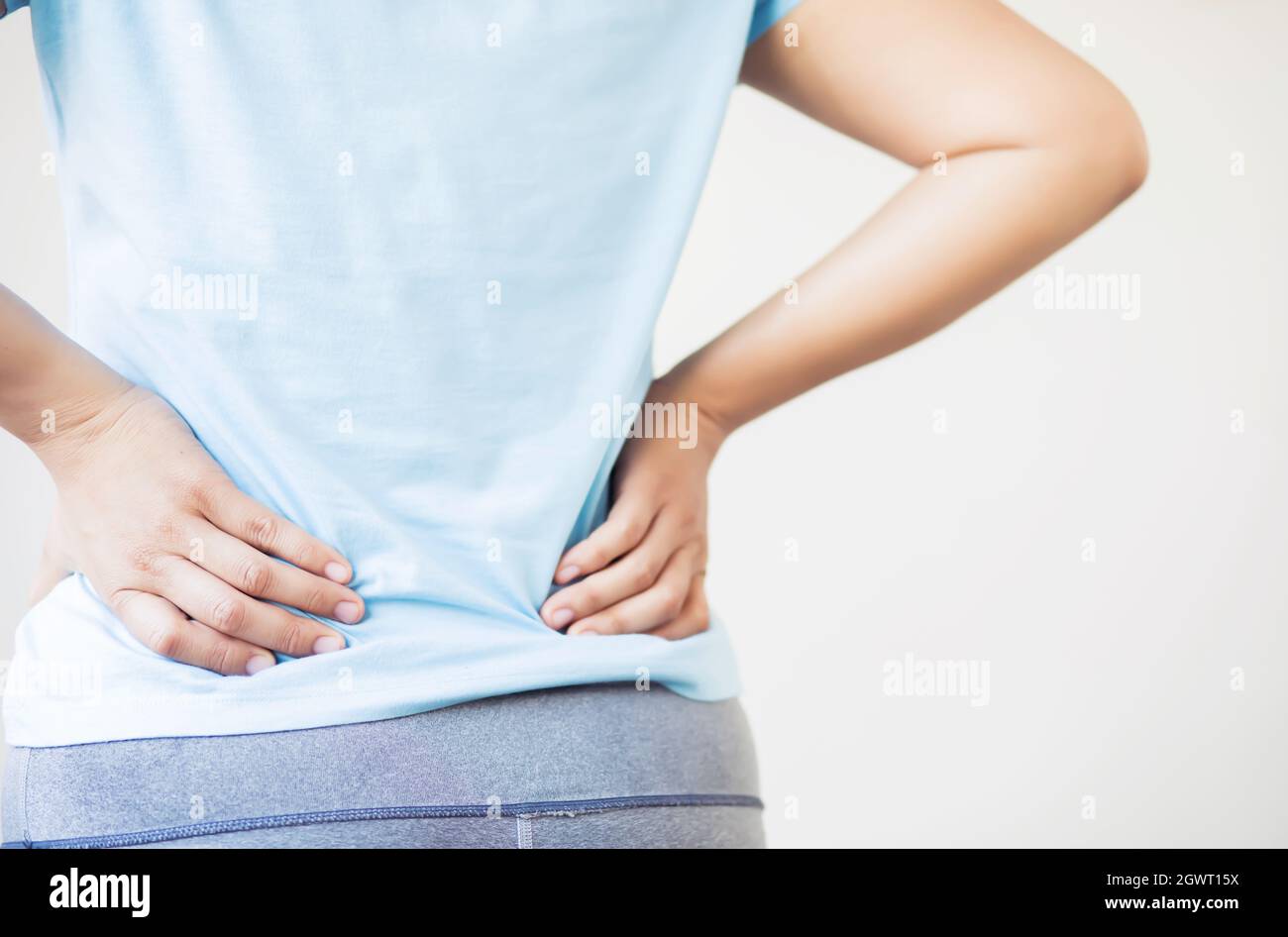 Lifting heavy objects hi-res stock photography and images - Alamy