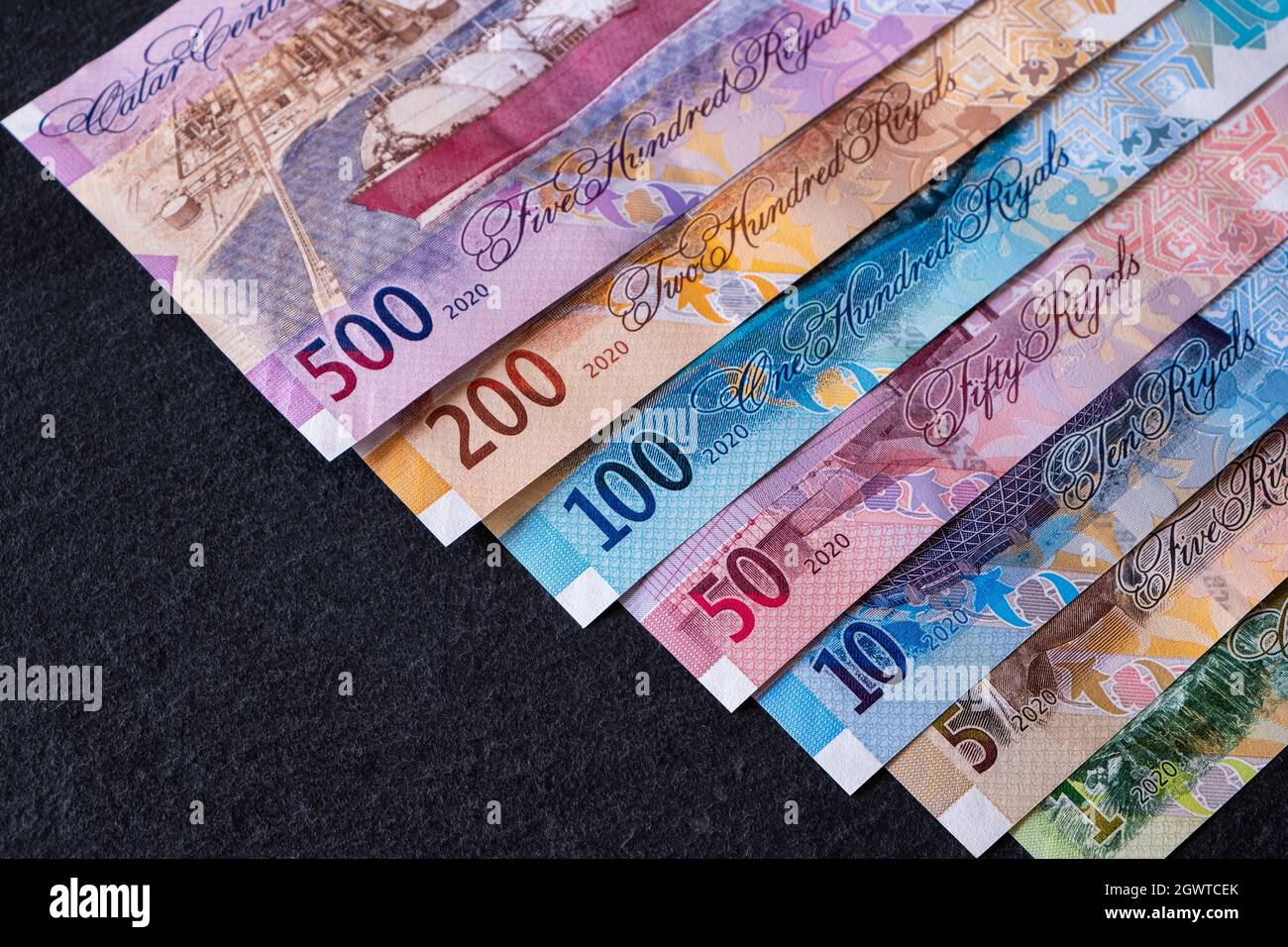500 riyal qatari hi-res stock photography and images - Alamy