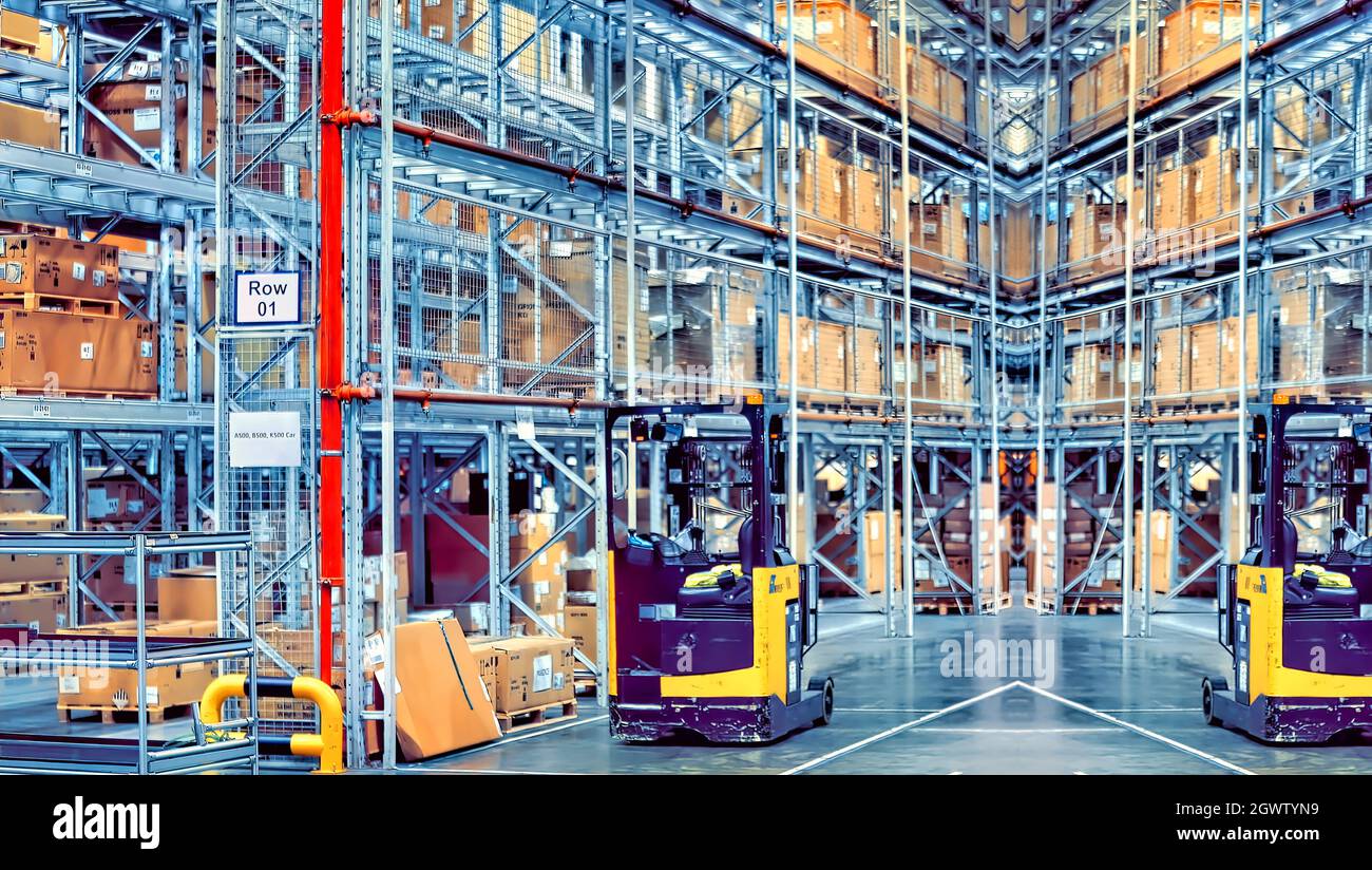 Cargo high loaders hi-res stock photography and images - Alamy