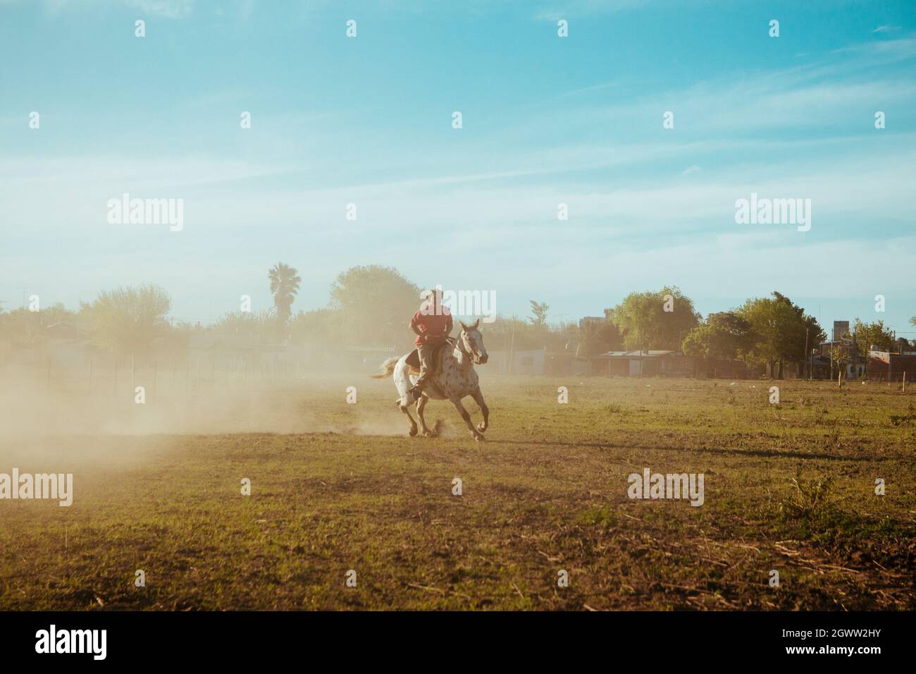 Dusty space cloud hi-res stock photography and images - Alamy