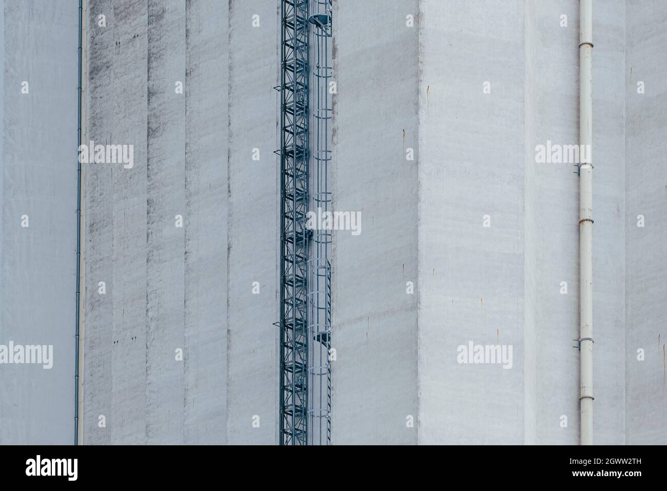 Concrete grain silo hi-res stock photography and images - Alamy