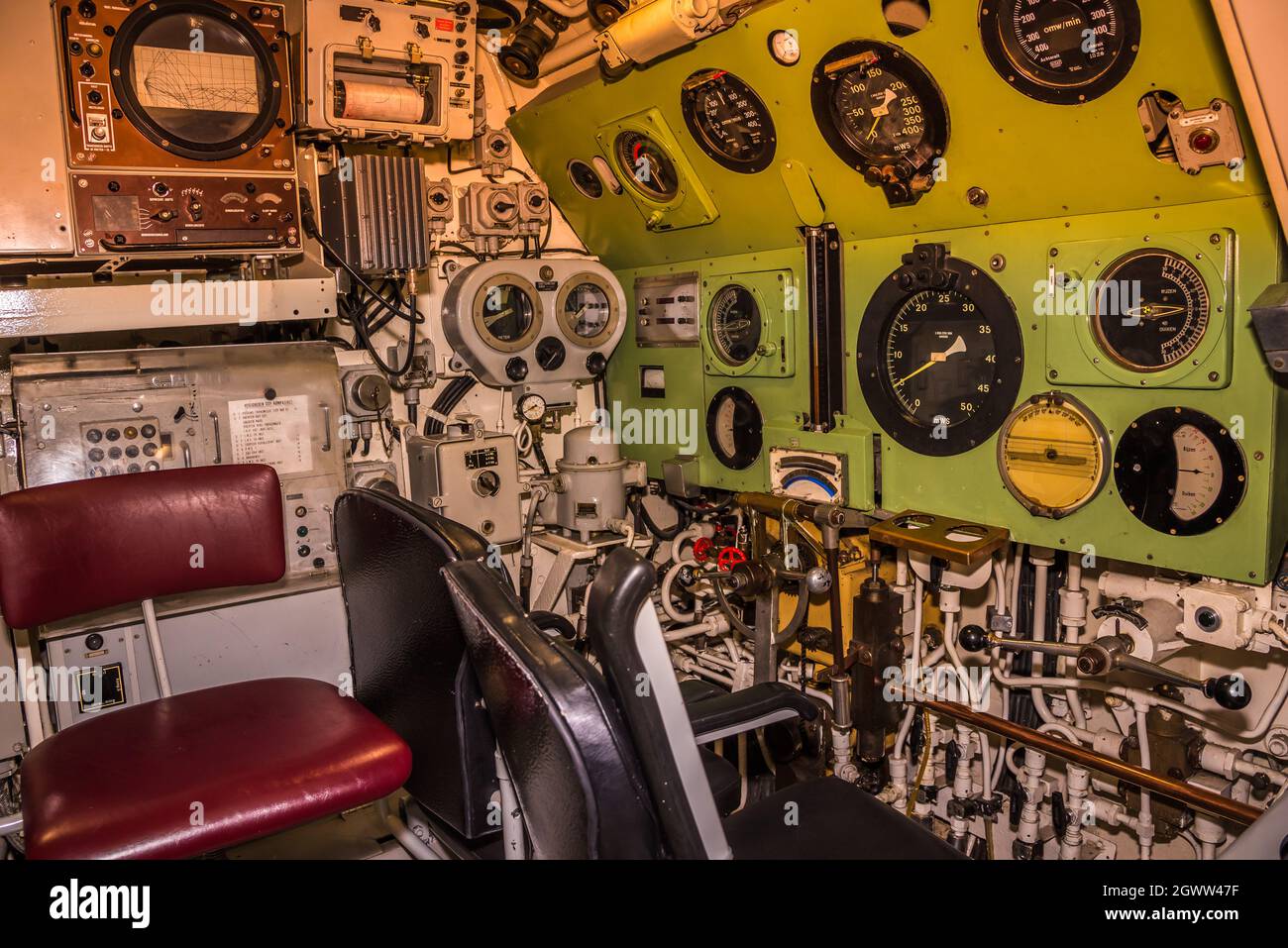 Domestic aviation hi-res stock photography and images - Alamy