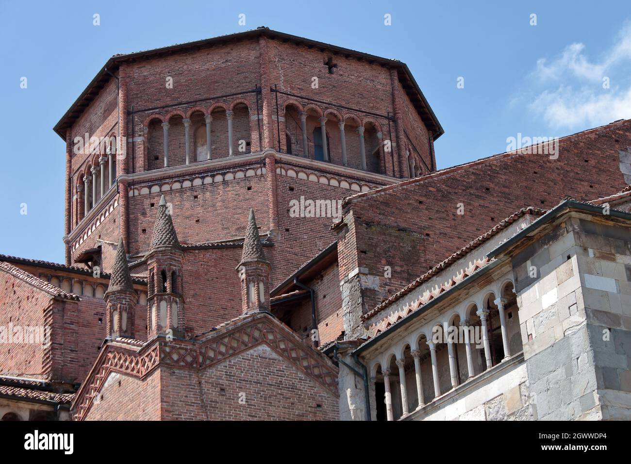 Octagonal brick temple hi-res stock photography and images - Alamy