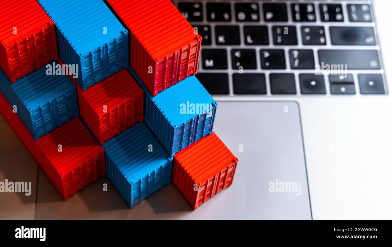 Shipping container font hi-res stock photography and images - Alamy