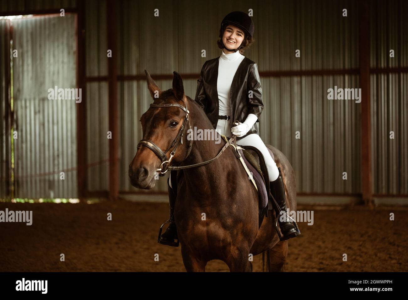 Reining horse rider hi-res stock photography and images - Alamy