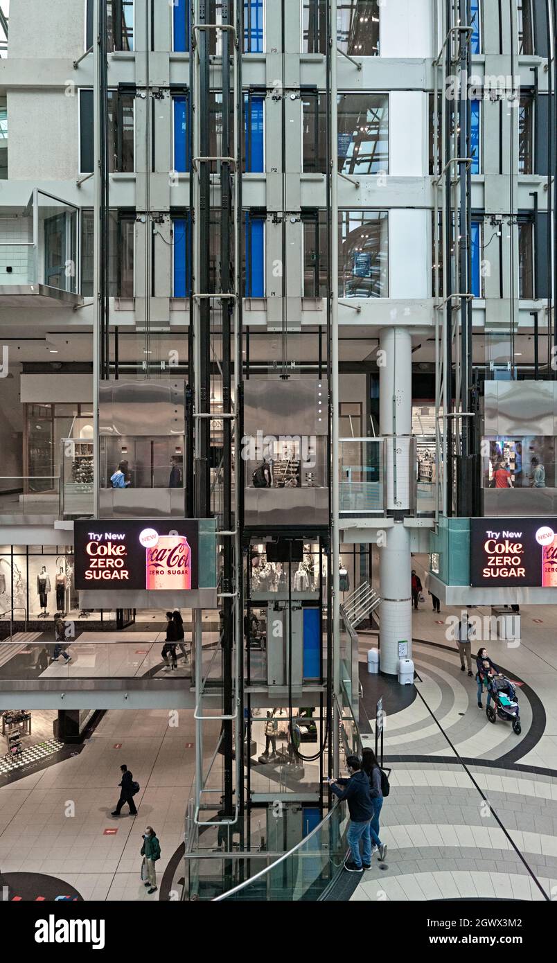 Eaton hall interior hi-res stock photography and images - Alamy