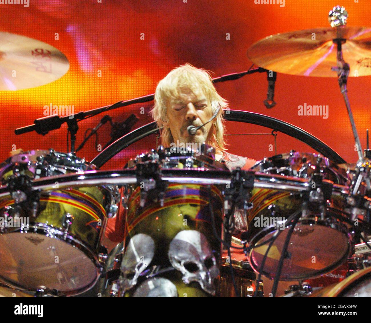SEPTEMBER 19: Frank Beard of ZZ Top performs at Verizon Wireless ...